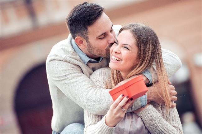 Además de México en dónde y cuándo se celebra el día del amor y la amistad